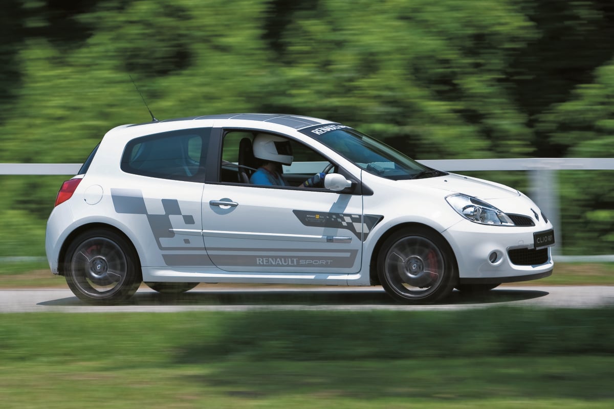 How I got up to speed for my first drive of an F1 car | Torque