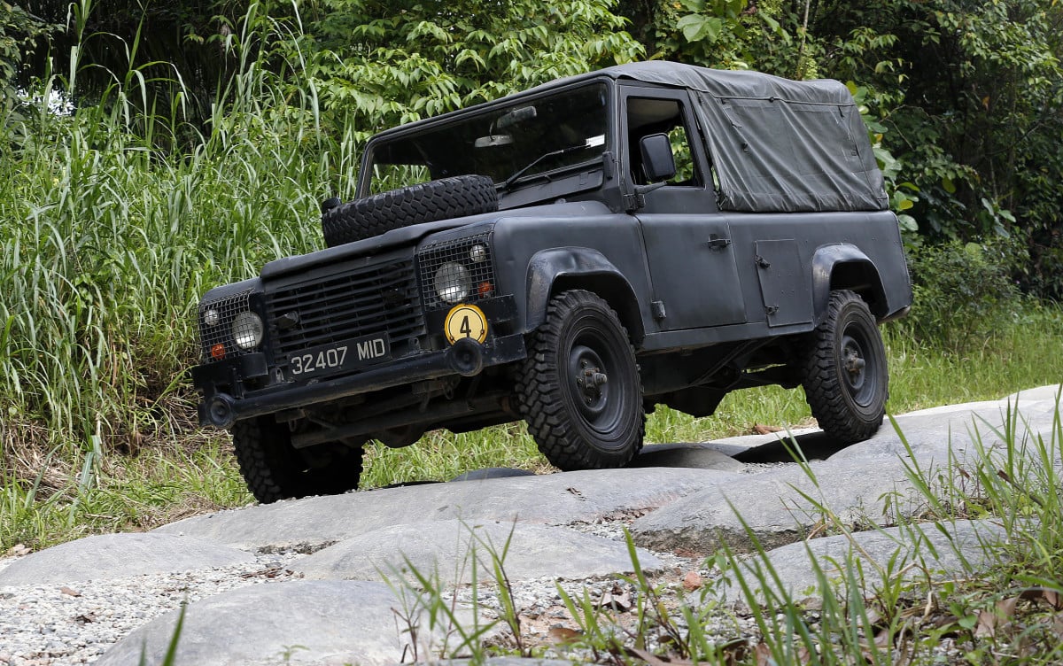 The unstoppable SAF Land Rover | Torque