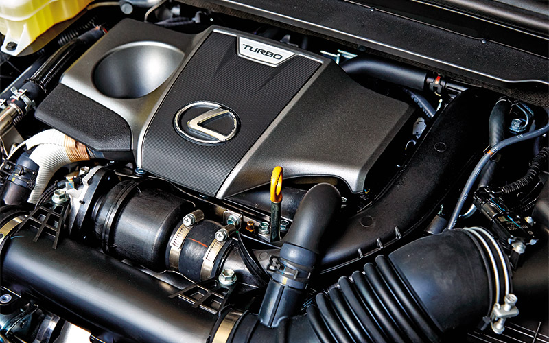 Group Test: Land Rover Discovery Sport vs Lexus RX200t | Torque