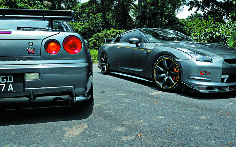 Nissan R34 GT-R meets Nissan R35 GT-R | Torque