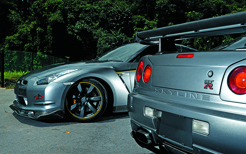 Nissan R34 GT-R meets Nissan R35 GT-R | Torque