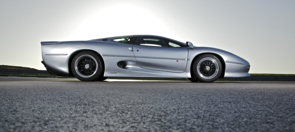 Jaguar XJ220 turns 25 years old in 2017 | Torque