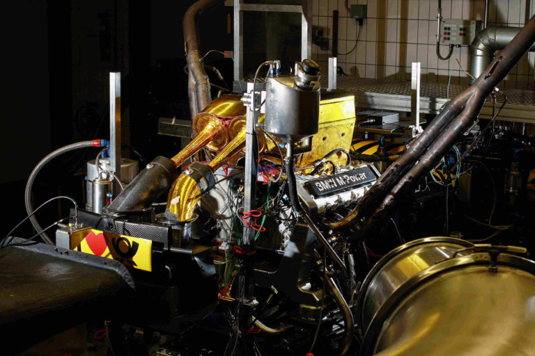 10 fascinating facts about BMW's M4 DTM V8 engine | Torque