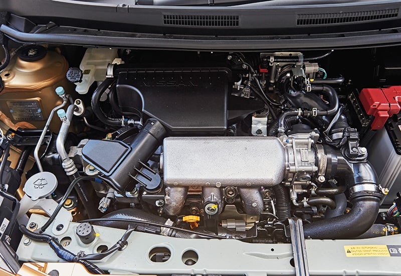 Group Test: Nissan Pulsar 1.2 vs Nissan Note 1.2 | Torque