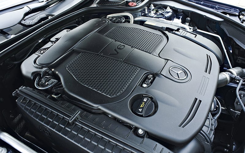 Mercedes-Benz SL350 is a lightened heavyweight | Torque