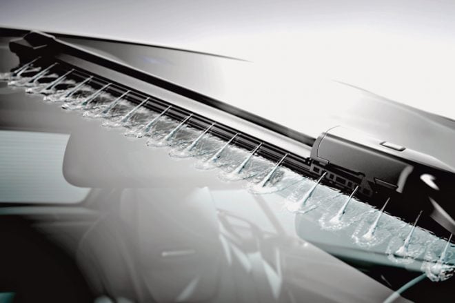 Mercedes-Benz SL puts luxury roadster fans under its spell | Torque