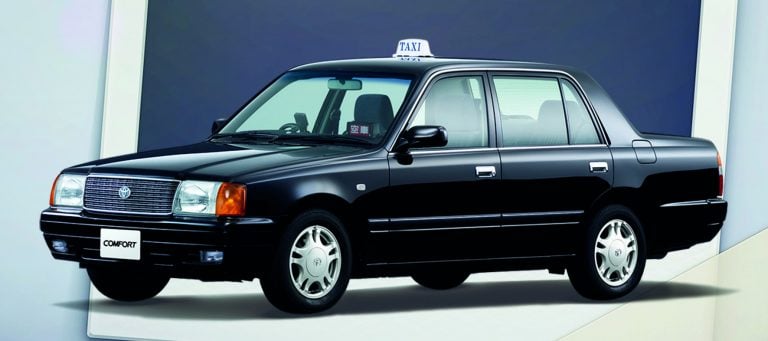 Singapore's last Toyota Crown taxis | Torque