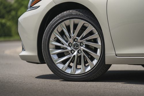 All-new Lexus ES review | Torque