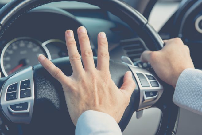 8 tips to reduce stress behind the wheel