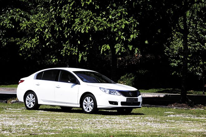 Renault Latitude review | Torque