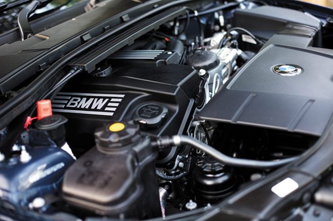 BMW 320i Coupe asks you to toil for the joy of its performance