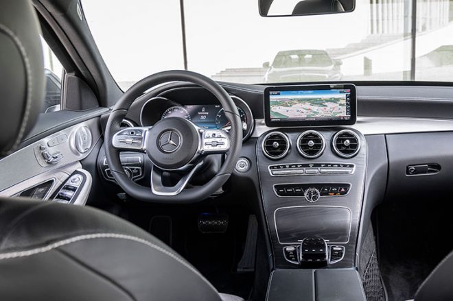 Mercedes-Benz C200 has been updated with 6500 new components