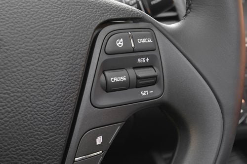 Cruise control: What is it and how do I use it? | Torque