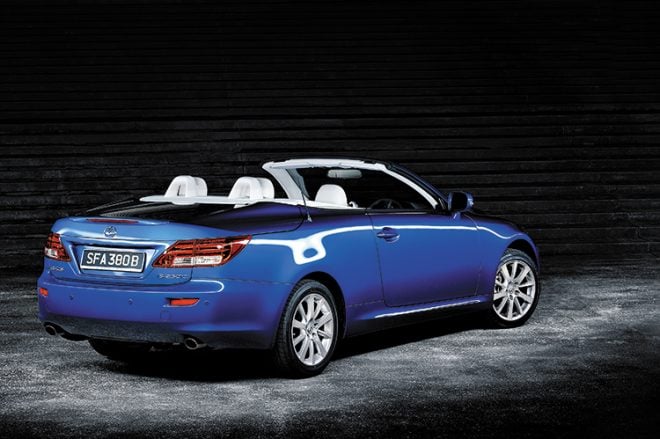 Lexus IS250C is a V6-powered seamless convertible cruiser