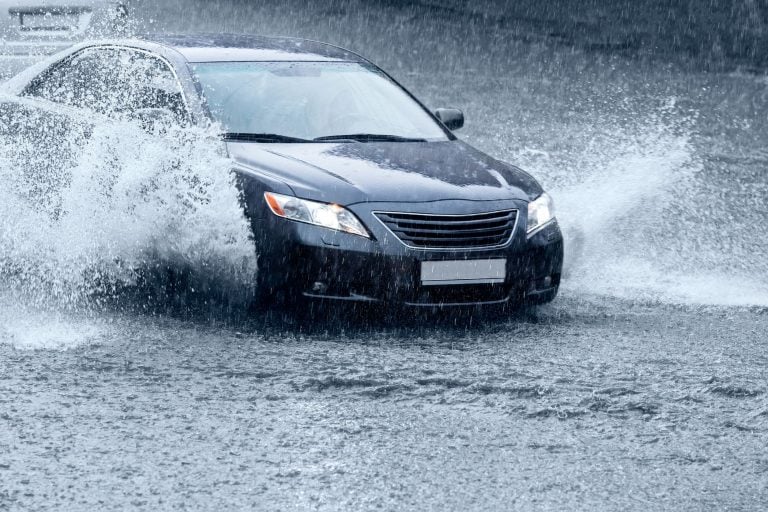 Driving in heavy rain: what you need to pay attention to | Torque