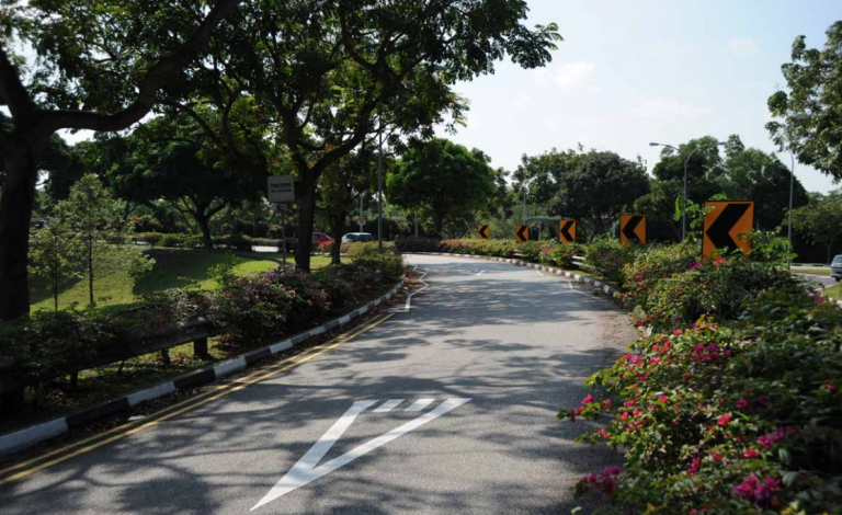 Road signs in Singapore that you might not be familiar with | Torque