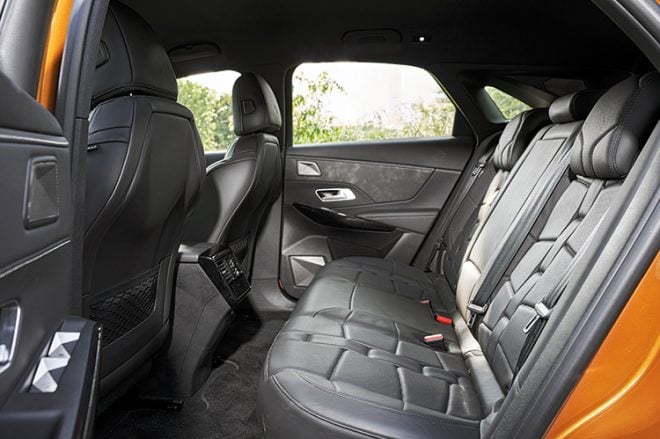 DS 7 Crossback is an SUV that oozes Gallic flair and refinement