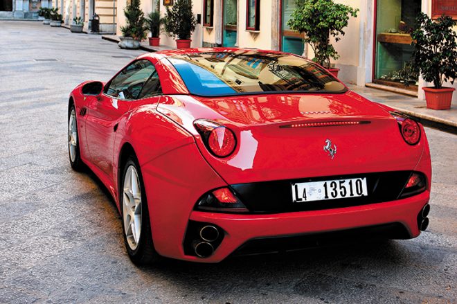 Ferrai California review: New topless Italian stallion | Torque
