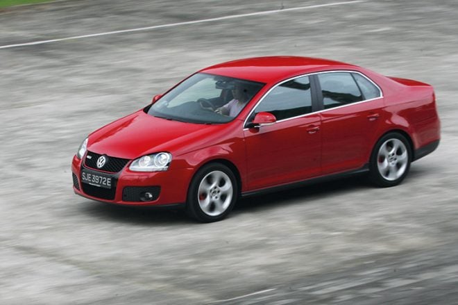 Volkswagen Jetta GLI updated and reviewed in Singapore | Torque