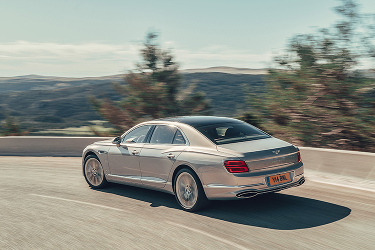 Bentley Flying Spur: first-class British luxury | Torque