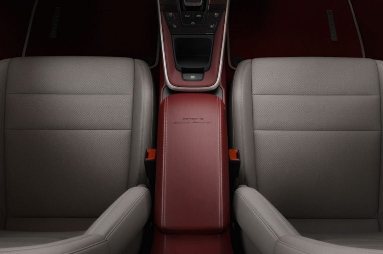 Porsche Exclusive now offers two-tone leather interior for the 911 | Torque