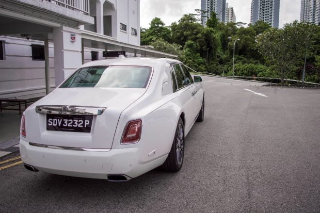 Rolls-Royce Phantom review: Supremely serene | Torque