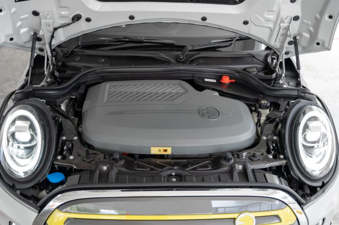 MINI Electric review: Whizz kid with electrifying performance | Torque