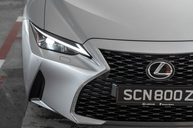 Lexus IS300 review: Sharper executive sword | Torque