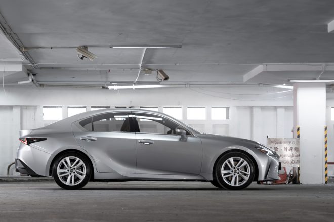 Lexus IS300 review: Sharper executive sword | Torque