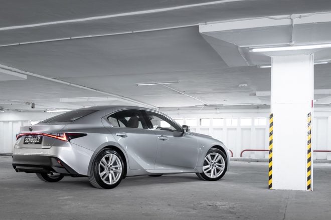 Lexus IS300 review: Sharper executive sword | Torque