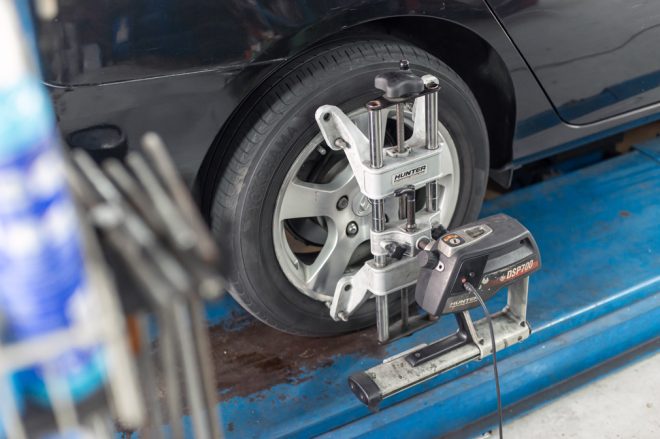 Wheel alignment: What causes misaligned wheels? | Torque