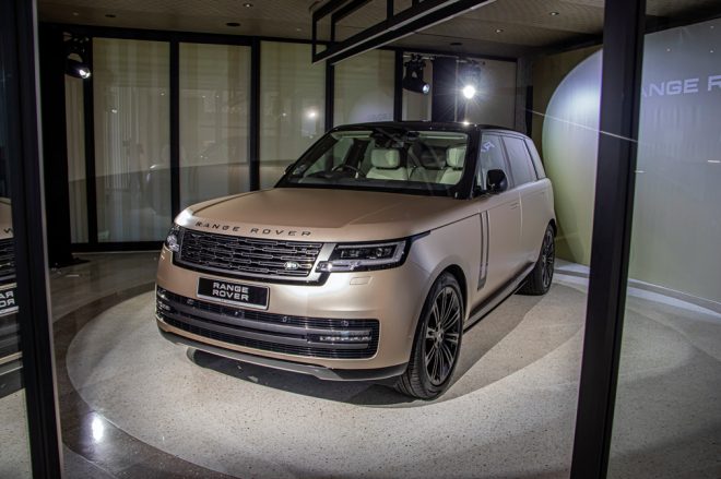 All-new fifth-generation Range Rover rolls into Singapore | Torque