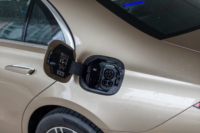 Mercedes-Benz S450e L review: Refinement remains key | Torque